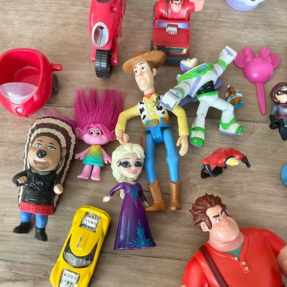 Toys | Disney Toy Bundle Wreck It Ralph Incredibles Toy Story Etc 22 ...